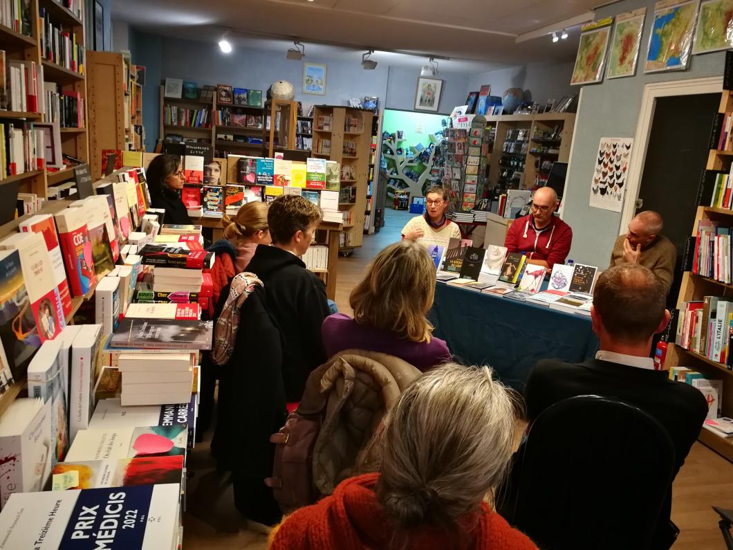 Entretien croisé avec Éric Pessan & les éditions du Chemin de fer ...